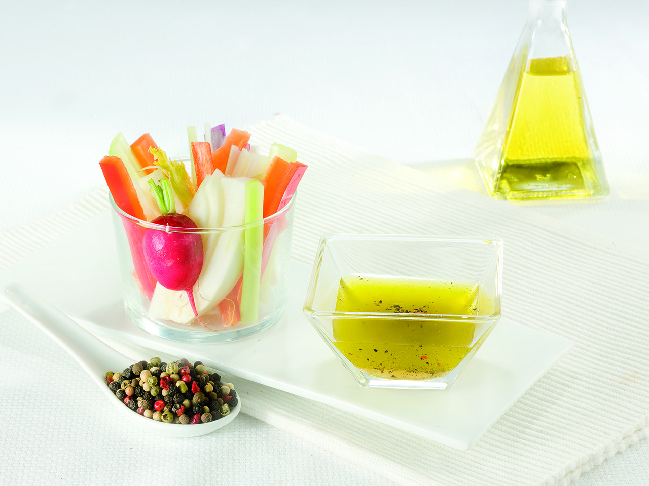 Pinzimonio di verdure con olio e mix creola - Ricetta - Cannamela